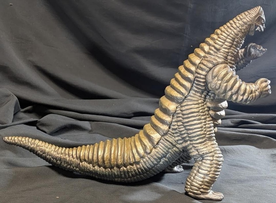 Red King Second Generation "Ultraman" Appearance Monster (CCP) Sofubi ...