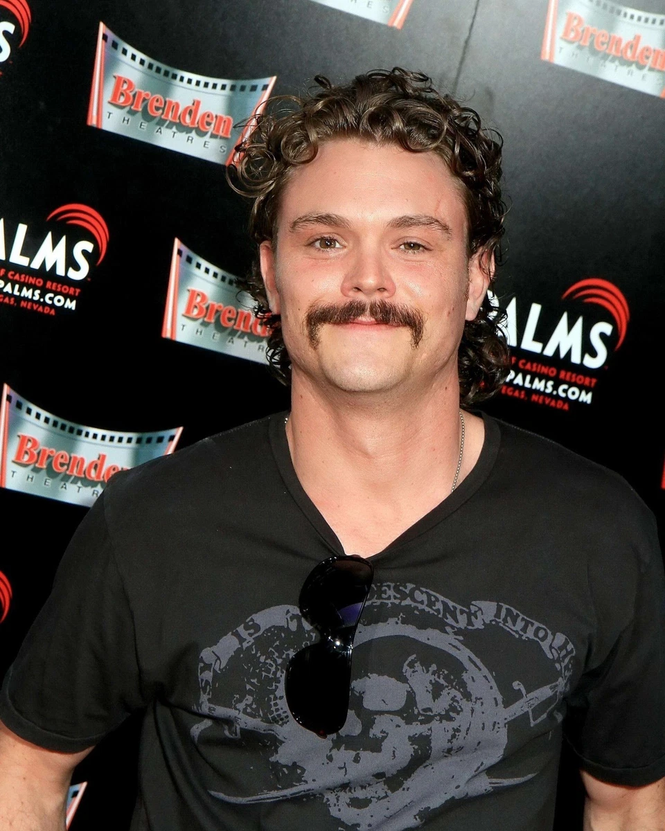 Clayne Crawford