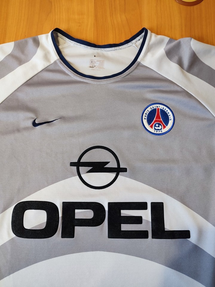 Paris Saint-Germain 2001 2002 away Size XL jersey shirt football kit ...