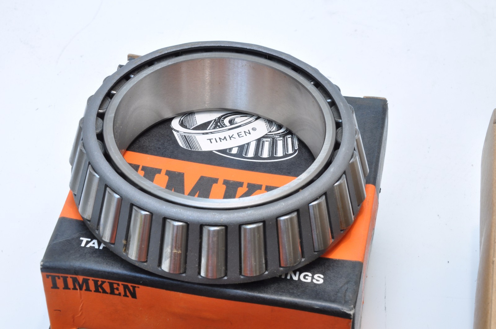 Diamond T 968 969 970 972 Autocar U7144T Front wheel bearing kit G509 ...