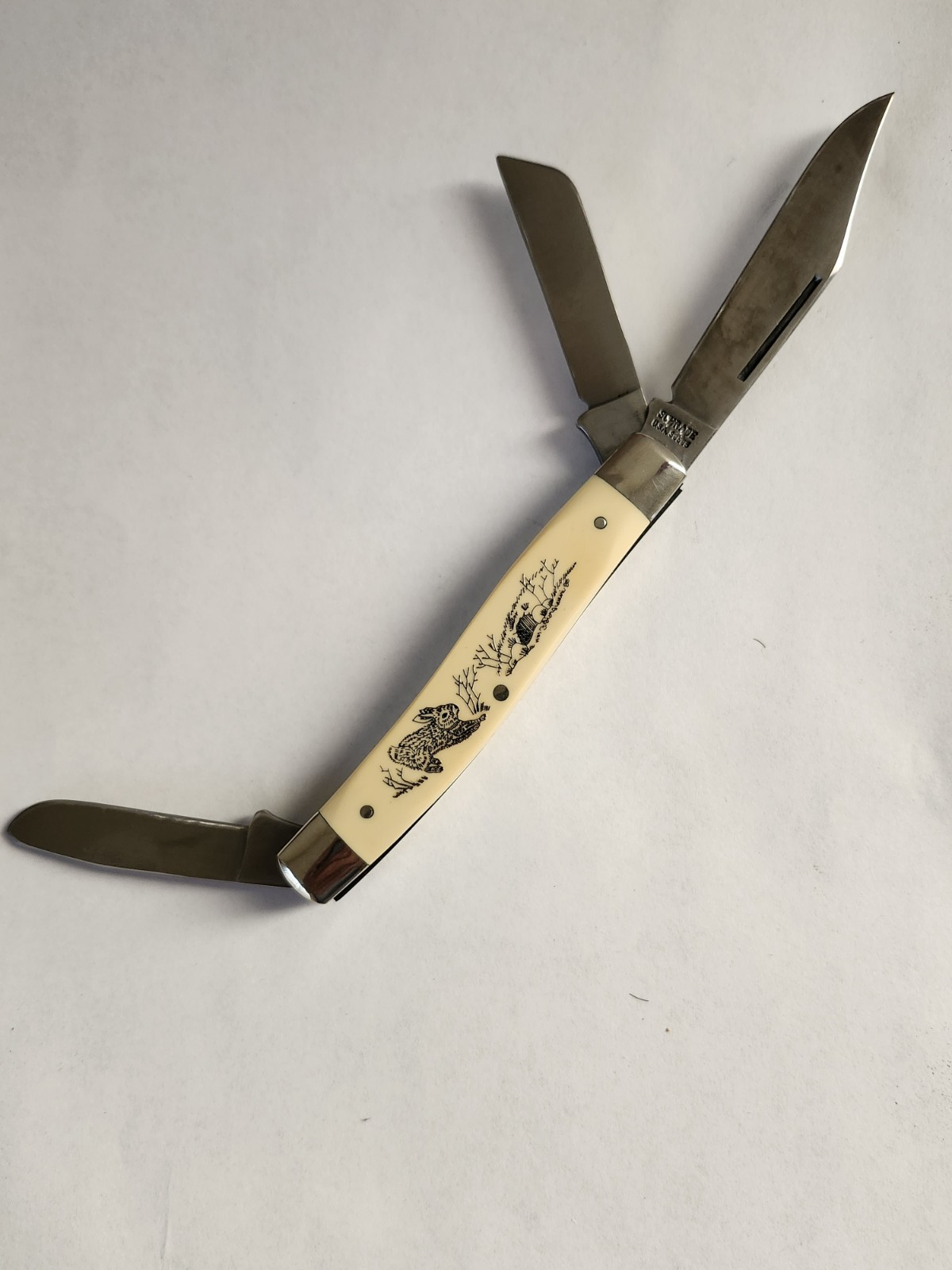 Schrade Scrimshaw Pocket Knife SC505 3 Blade Rabbit Scene Mint | eBay