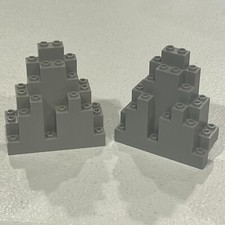 LEGO Sets with Part 6083 Panel 3 x 8 x 7 Rock Triangular, LURP