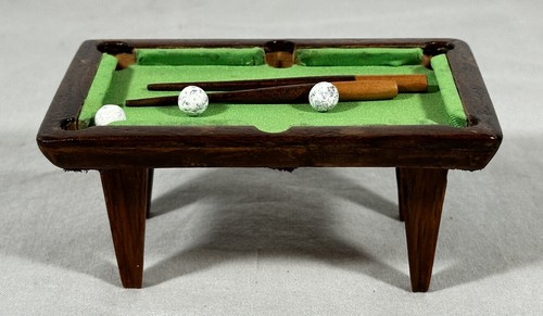 Dollhouse Pool Table 1:16 Scale Wood, Green Top, with 2 Cue Sticks and ...