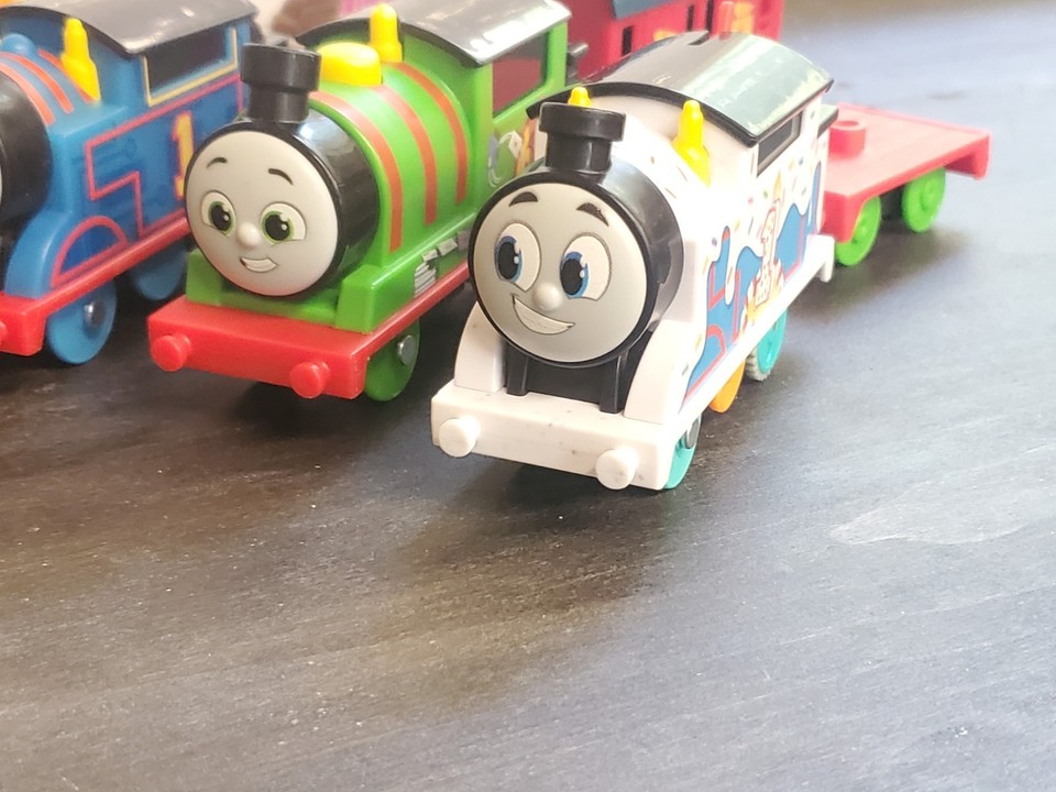 Thomas And Friends All Engines Go Motorized Lot | eBay