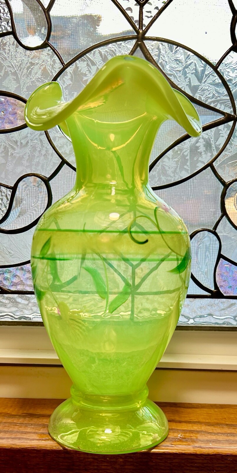 VHTF Fenton**KEY LIME HAND PAINTED TRI-FINISH VASE** QVC... #C8556 ...