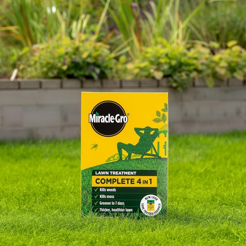 Miracle-Gro Complete 4-in-1 - Lawn Treatment 2.8kg | eBay UK
