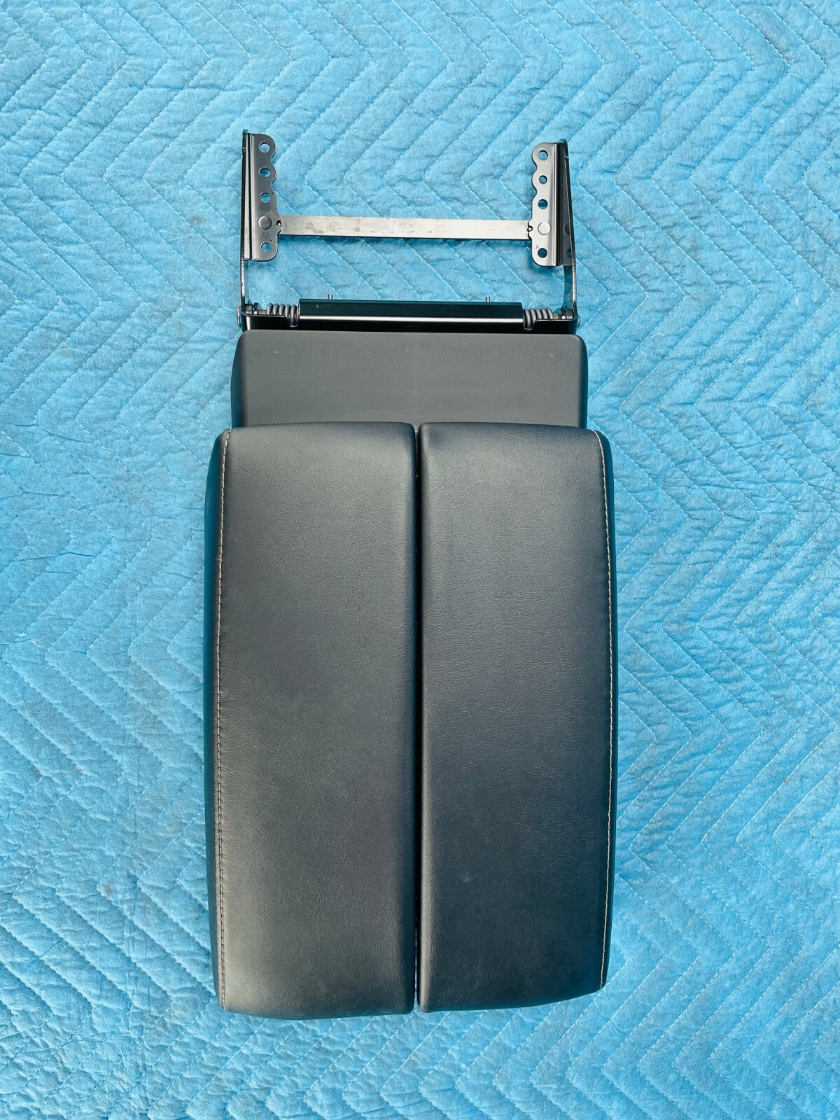 Lexus GX460 Center Console Armrest 2010-2020 Black OEM | eBay