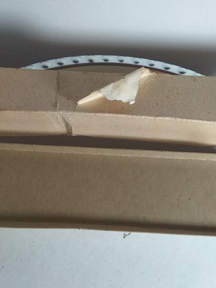 Clay Colonial Tavern Pipe, 17" "Williamsburg Pottery" in Original box ...