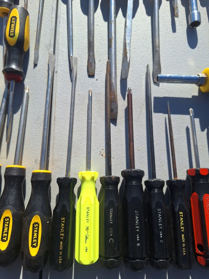 VINTAGE STANLEY 100 Plus Handyman USA ASSORTED SCREWDRIVER LOT Flat ...
