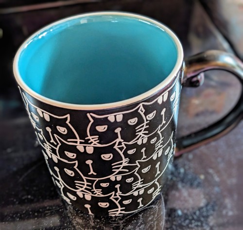 Spectrum Cats 20 oz Coffee Mug Black & White Design W/Turquoise Blue ...