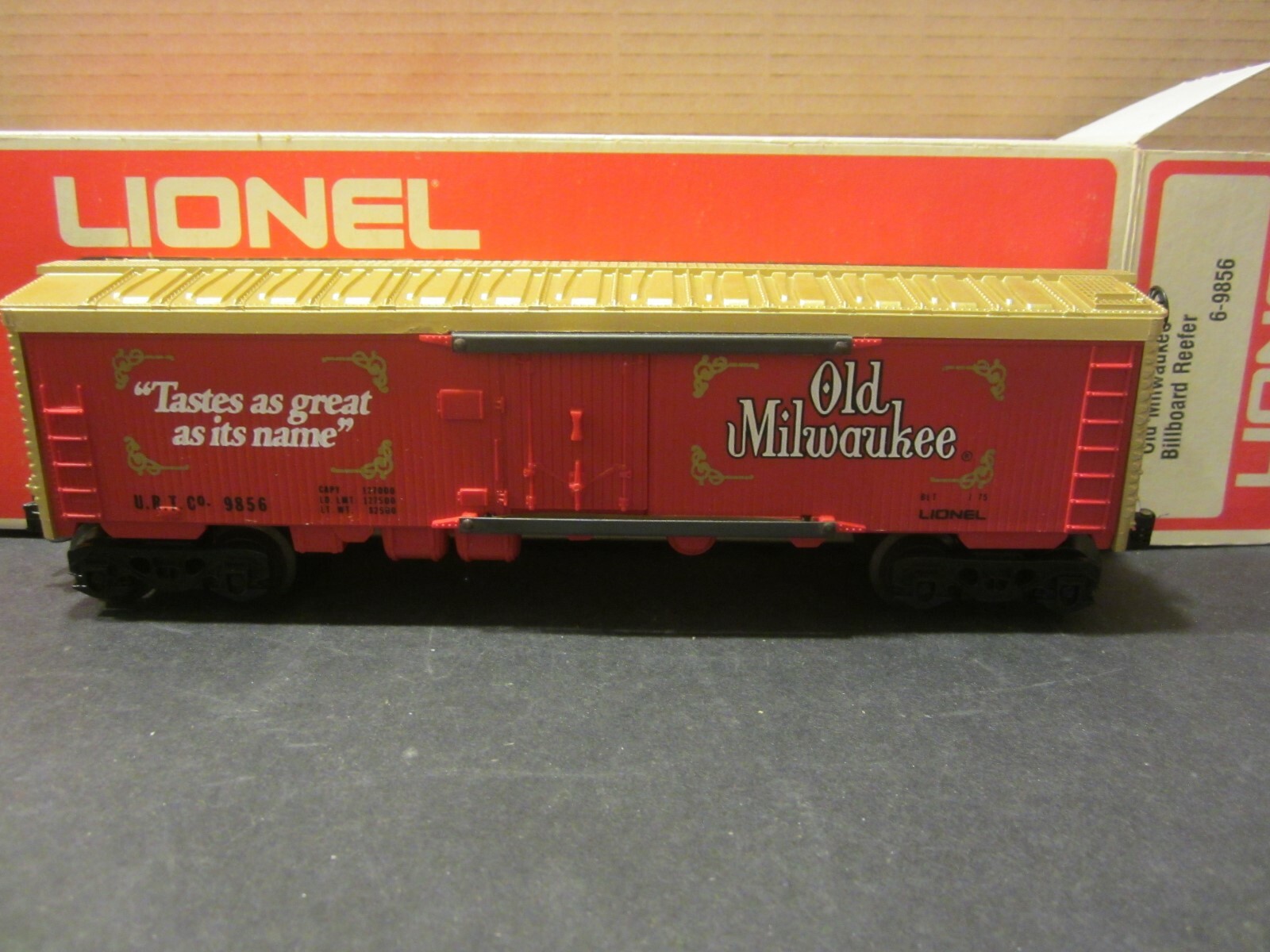 Lionel Billboard Beer Reefer 9856 Old Milwaukee Beer | eBay