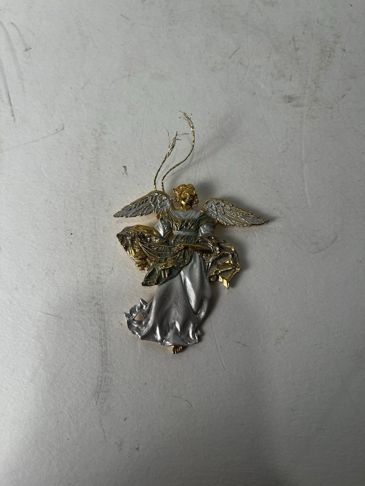 Metropolitan Museum of Art MMA Angel Ornament 2003 | eBay
