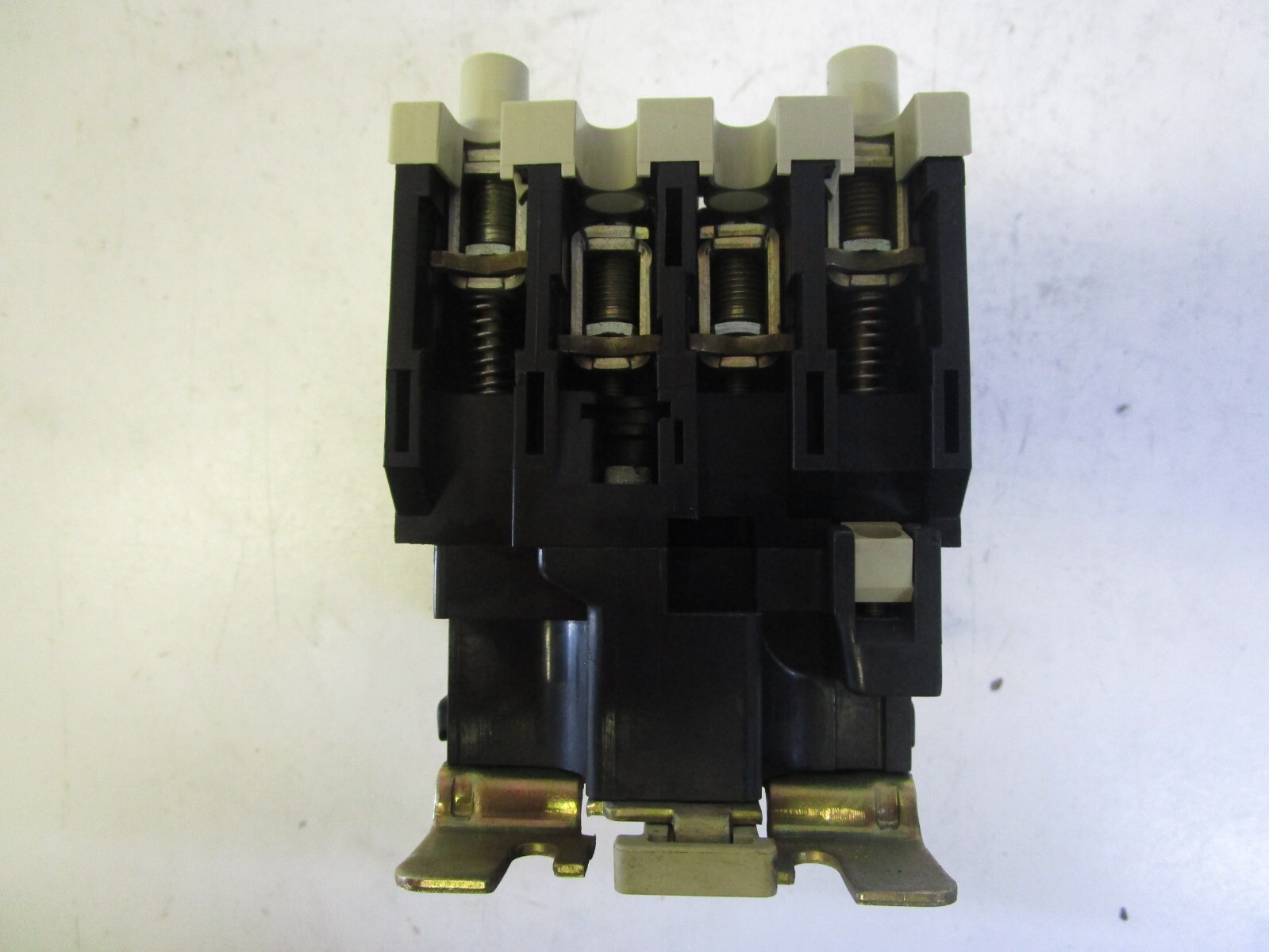 Telemecanique LC1D40008 4-pole Contactor 120 VAC Coil 600 VAC 60 Amp ...