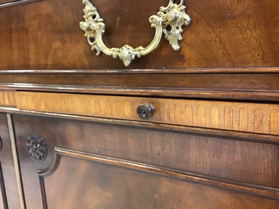 Early 20th Century Mahogany And Walnut Georgian Breakfront By Legendary ...
