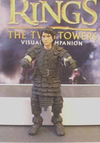 LORD OF THE RINGS ACTION FIGURE (FRODO in GOBLIN ARMOUR) - MARVEL ...