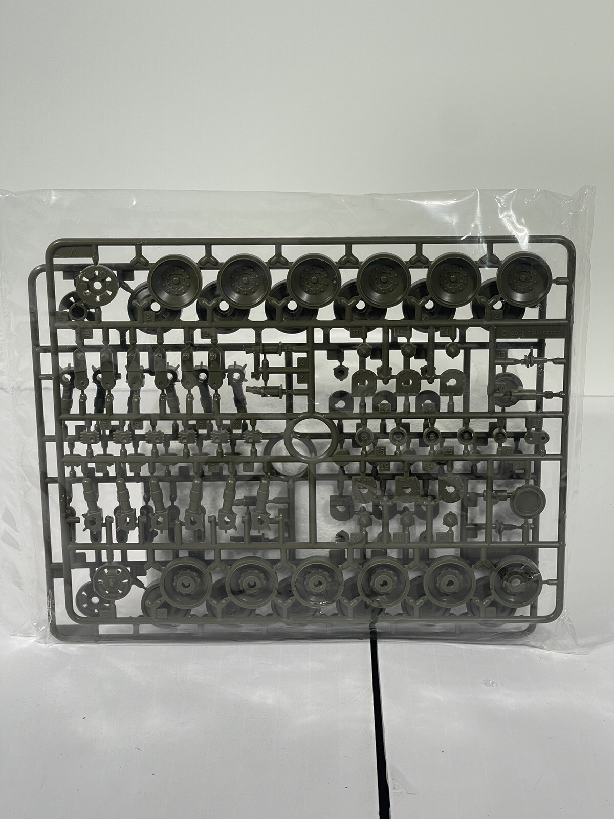 BRITISH CHALLENGER 2 BATTLE TANK HOBBY CRAFT PLASTIC MODEL KIT 1/35 ...