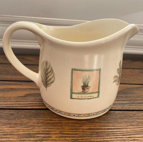 Portfolio by PFALTZGRAFF “Naturewood”Round Gravy Boat/Small Pitcher USA ...