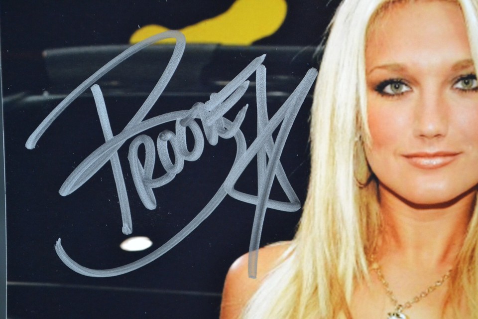 Brooke Hogan Autographed 8"x10" Photo w/ PSA COA IMS | eBay
