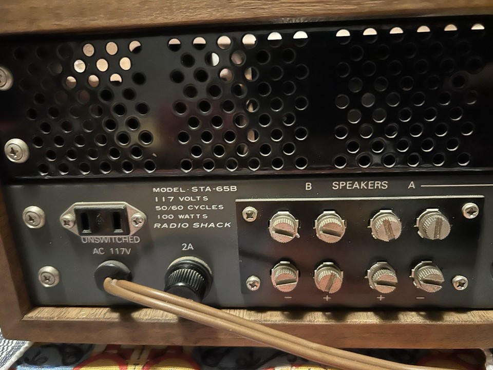 Vintage Realistic STA-65B AM/FM, Made In Japan! Please read, turns on ...