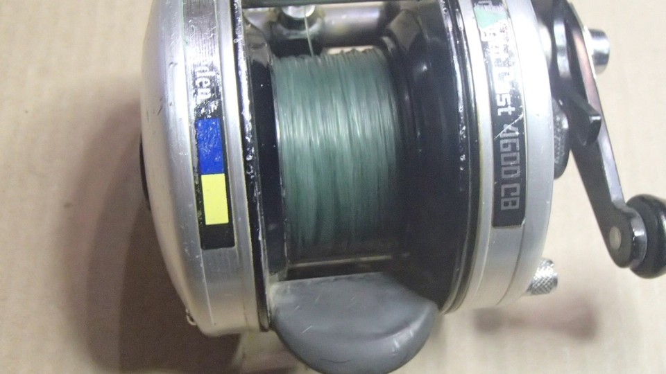 Abu Garcia Ambassadeur Light Cast 4600CB Bait Casting Fishing Reel ...