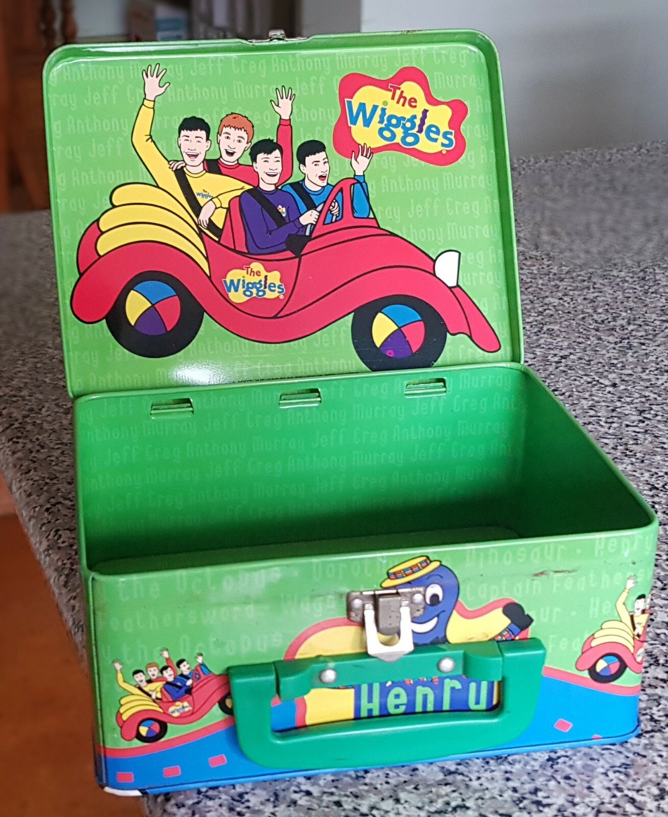 The Wiggles tin lunch box with Dorothy The Dinosaur and rest of gang | eBay