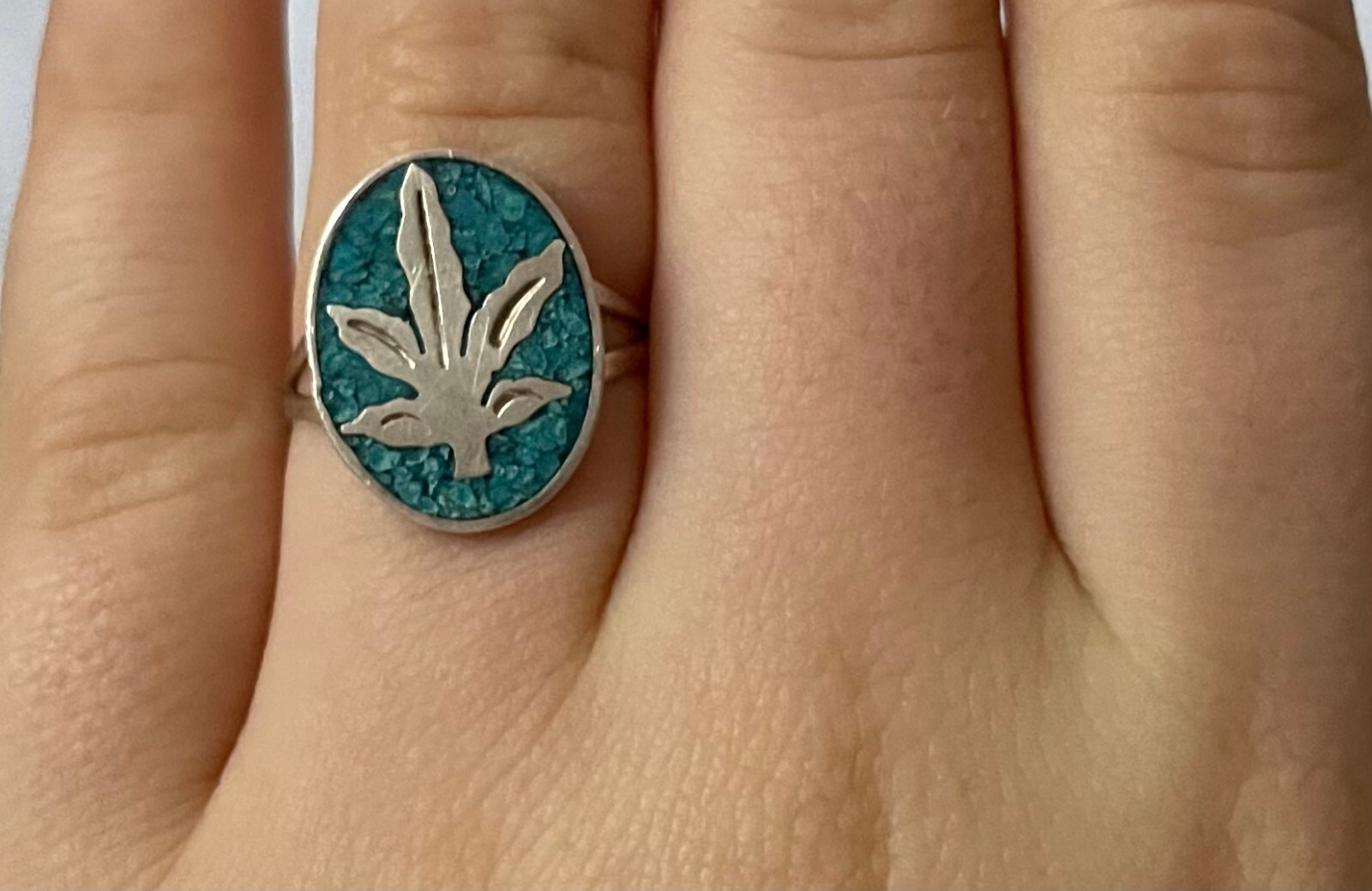 RARE Vintage Turquoise Marijuana Leaf Ring (Excellent… - Gem