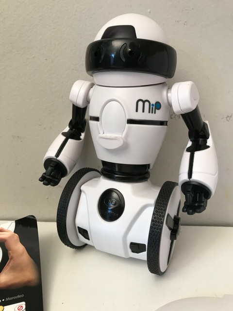 WowWee MiP Balancing Robot - White (0821) for sale online | eBay