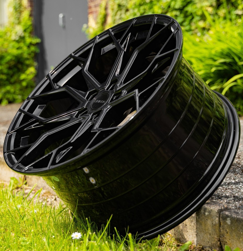 23"/Land Rover Defender L663/Riviera RF5 Flow Formed/Gloss Black/10.5j ...