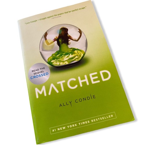 Matched by Ally Condie, Dystopian Novel, Science Fiction, (2011 ...