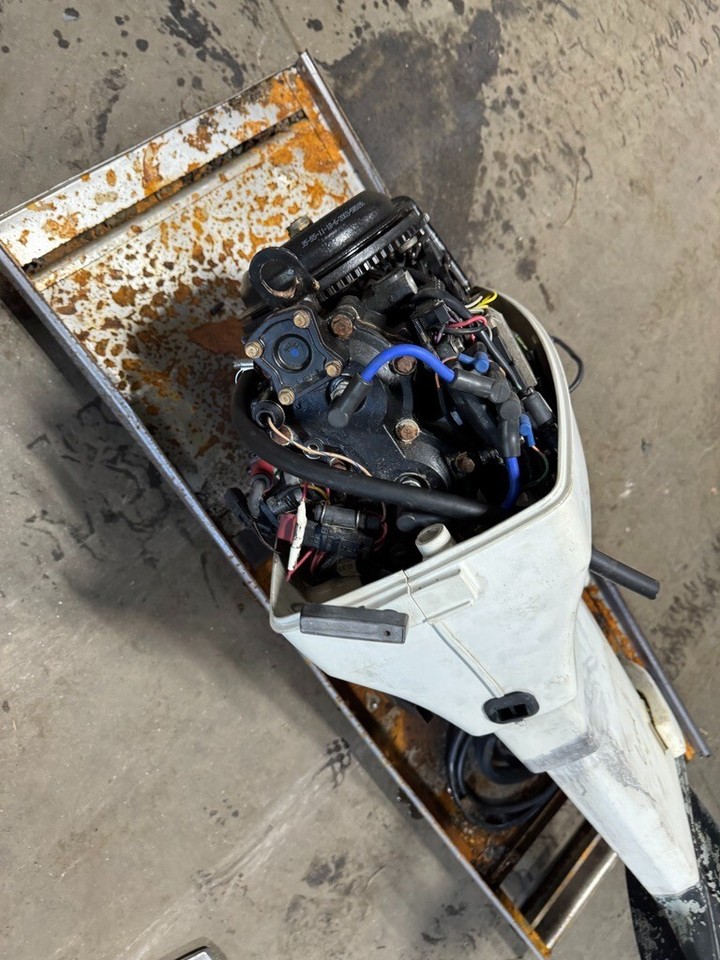 2002 Johnson 40 hp Outboard Boat Motor Engine Evinrude 20" Good Shape ...