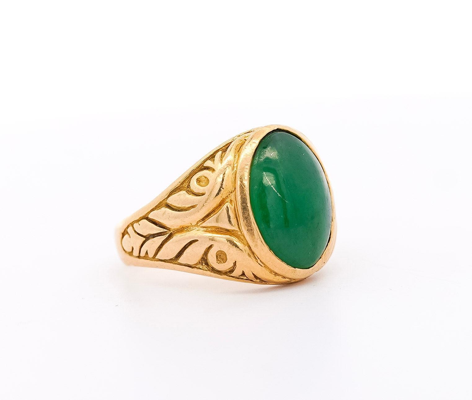 Certified Grade A Jadeite Jade in 22K Carved Gold Sol… - Gem