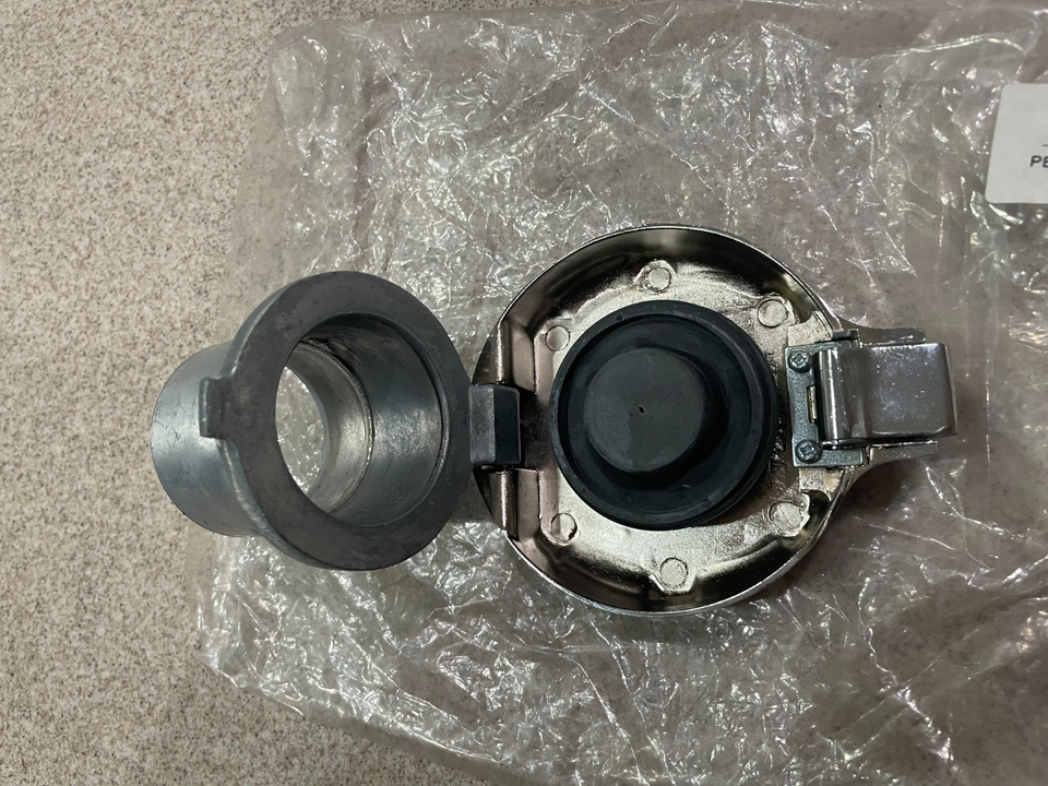 NOS Triumph TR6 Fuel Filler Cap - Not Locking - Bright Finish - 725117 ...