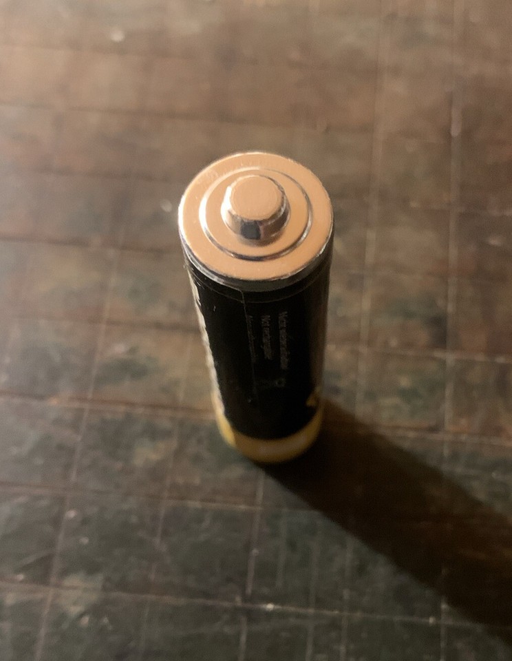 Secret Safe Battery AA Hidden Stash Storage Compartment Home Security ...