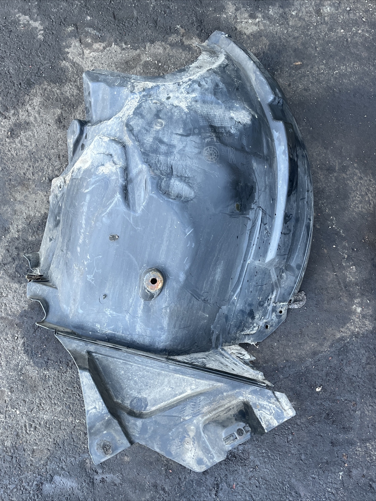 Mercedes-Benz E W212 Front Right Wheel Arch Back Part A2126900230 2009 ...