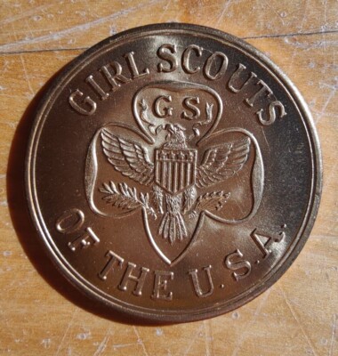 GIRL SCOUTS LAWS OF THE USA HONOR MEDAL BADGE TREFOIL COIN TOKEN GS ...