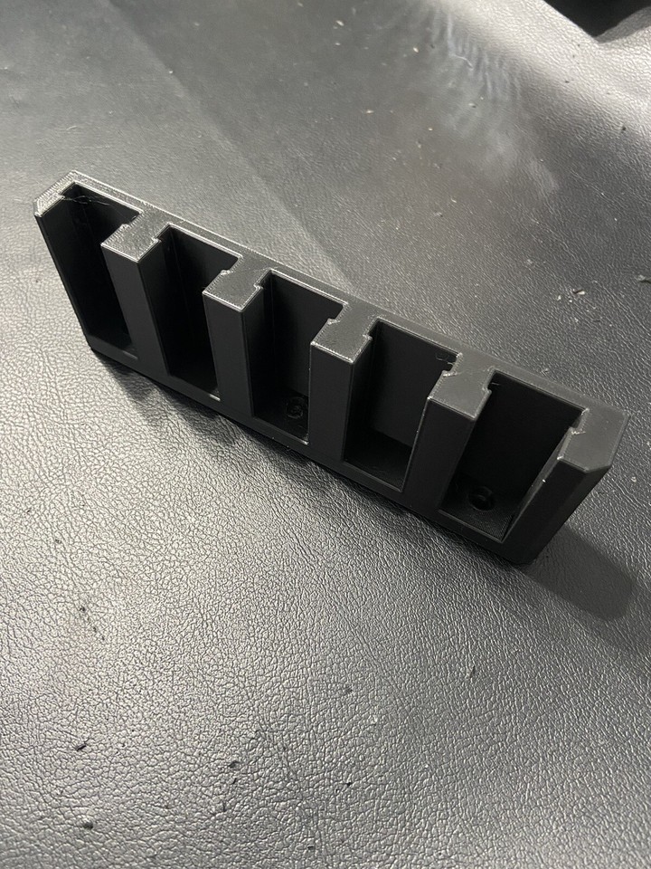 Mossberg Plinkster 702 25 Round Magazine Wall Mount, Holds 5 Magazines ...
