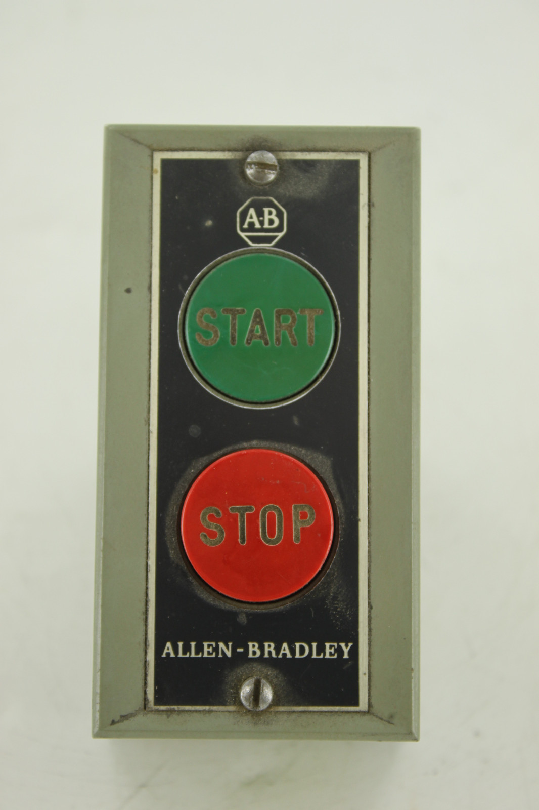 ALLEN BRADLEY AB 800S-2SA 800S PUSH BUTTON STATION | eBay