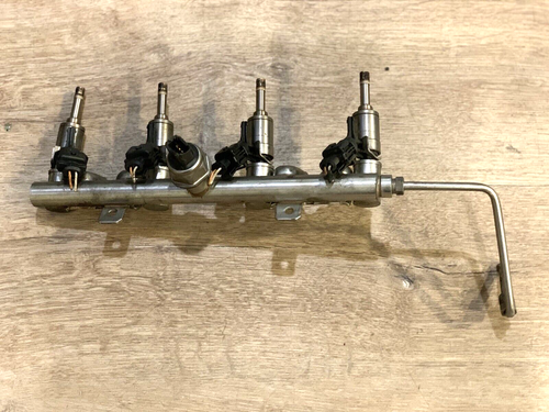 08-14 Mini Cooper S Clubman R55 Engine Motor Fuel Rail Line w ...