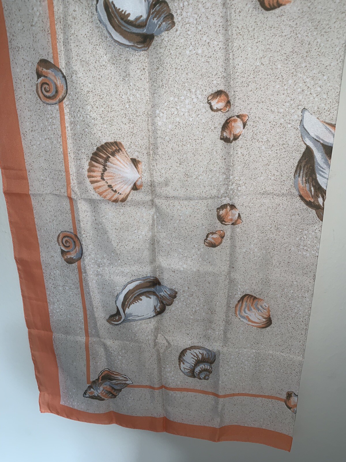 1980 VINTAGE AVON SEASHELL BEACH SQUARE SCARF- X14 - Gem