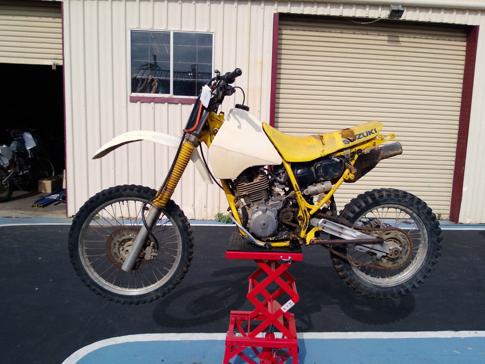 Swing Arm Rear Swinging Pivot Swingarm to suit Suzuki DR250 DR 250 S ...