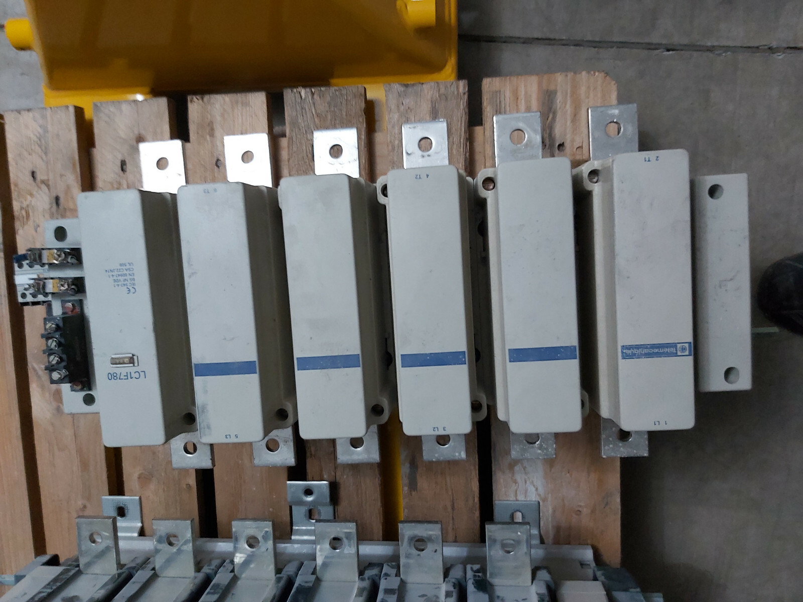 TELEMECANIQUE LC1F780 LC1 F 780 LX2 FXW 32 TELERUTTORE RELAY CONTACTOR ...