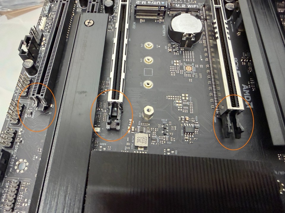 *READ* ASROCK Z690 Extreme Socket LGA1700/ Intel Z690/ DDR4/ SATA3 USB3 ...