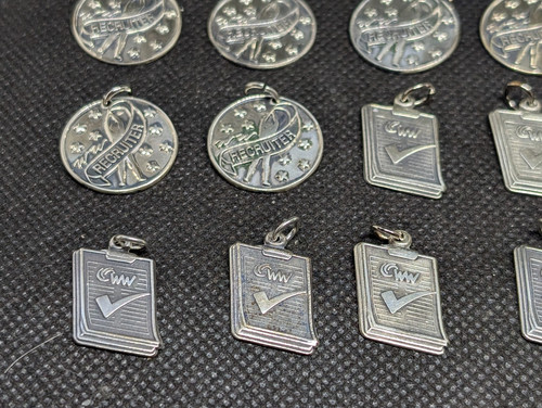 VINTAGE STERLING SILVER SCHOLASTIC 24 CHARMS LOT APPLE CLIPBOARD SIGNED ...