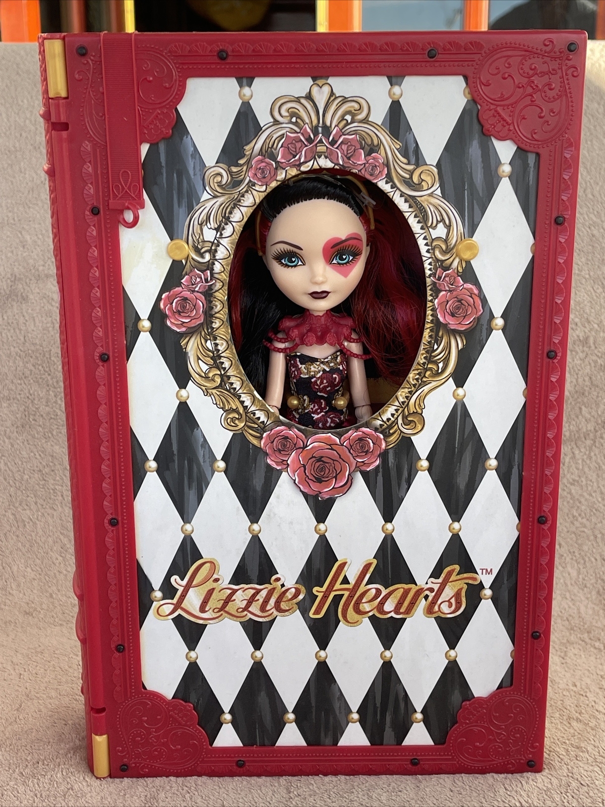 Ever After High - Spring Unsprung - Lizzie Hearts Doll & Book Playset ...