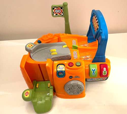 VTECH Go! Go! Smart Wheels 2-in-1 Race Track Playset Complete with 2 ...