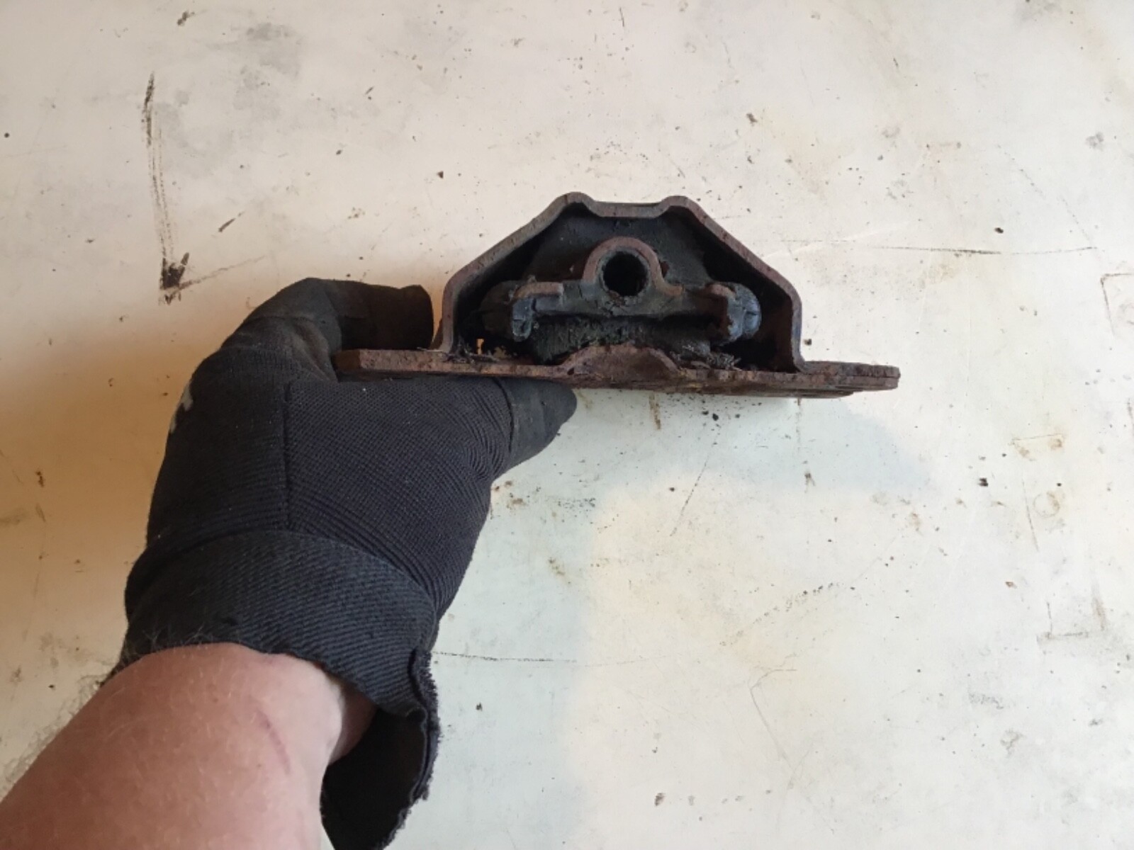 75-81 PONTIAC FIREBIRD TRANS AM MOTOR MOUNT CLAMSHELL CLAM SHELL FRAME ...