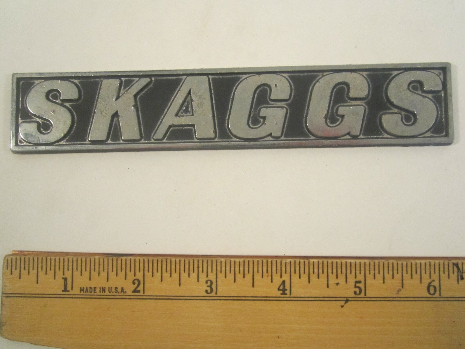 DEALER Metal Car Emblem SKAGGS [Y64E2] | eBay
