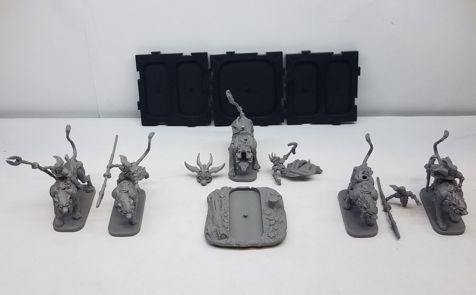 Runewars/Dungeon and Dragons Latari Elves Leonx Riders 5x Models ...