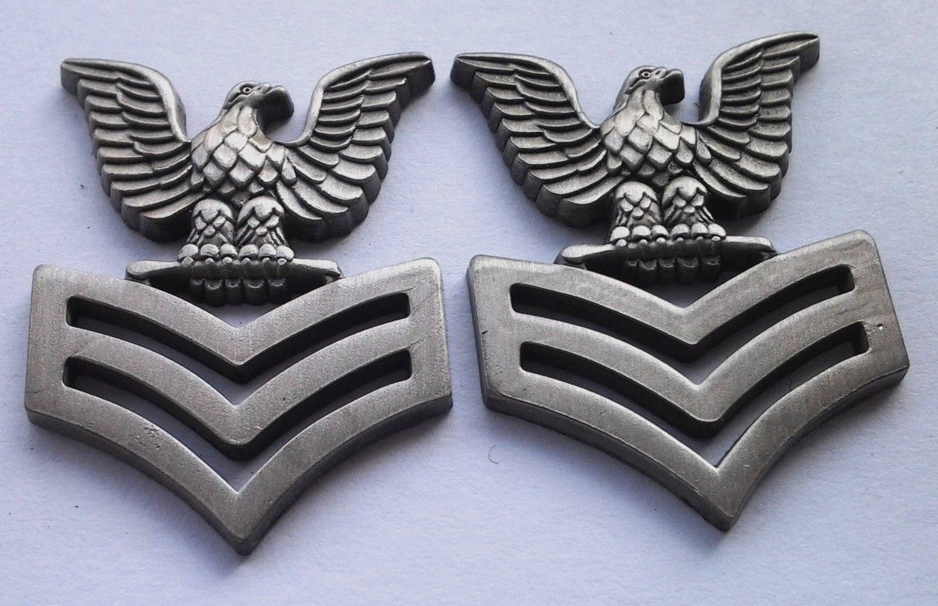 1 PAIR 2 US NAVY PETTY OFFICER E6 1ST CLASS 1-1/8" Military Rank Pins ...