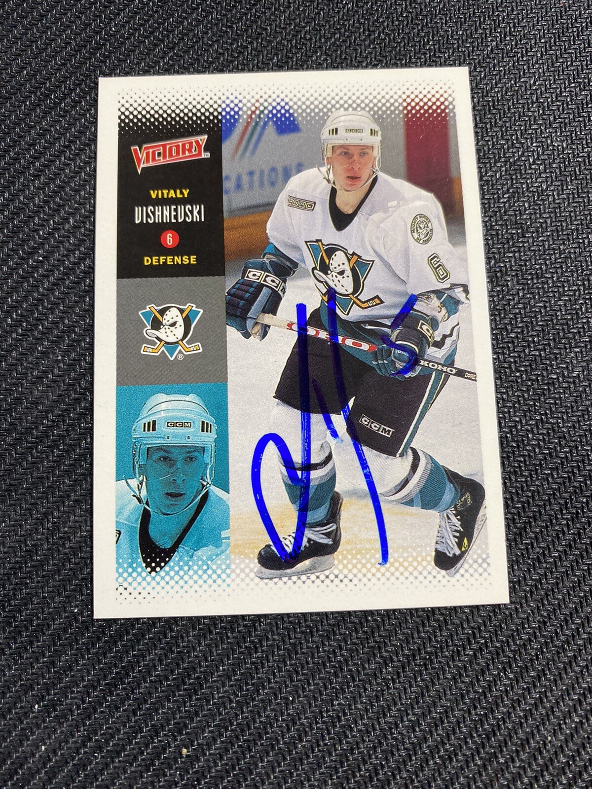 2000-01 UD Victory Hockey #3 Vitali Vishnevsky Auto Anaheim Ducks ...